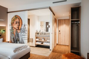 Quarto Duplo Comfort, varanda | Minibar, secretária, quartos insonorizados, Wi-fi grátis