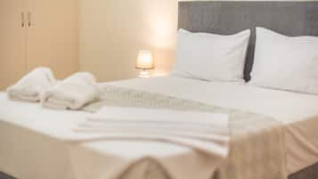 Apartamento superluxo, no piso térreo | 2 quartos, roupas de cama de algodão egípcio, roupas de cama premium