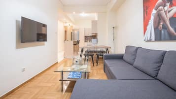 Apartamento de Luxo, no rés do chão | Sala | TV de ecrã plano