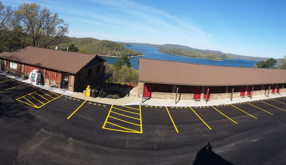 Pointe West Resort Motel - Eureka Springs, AR