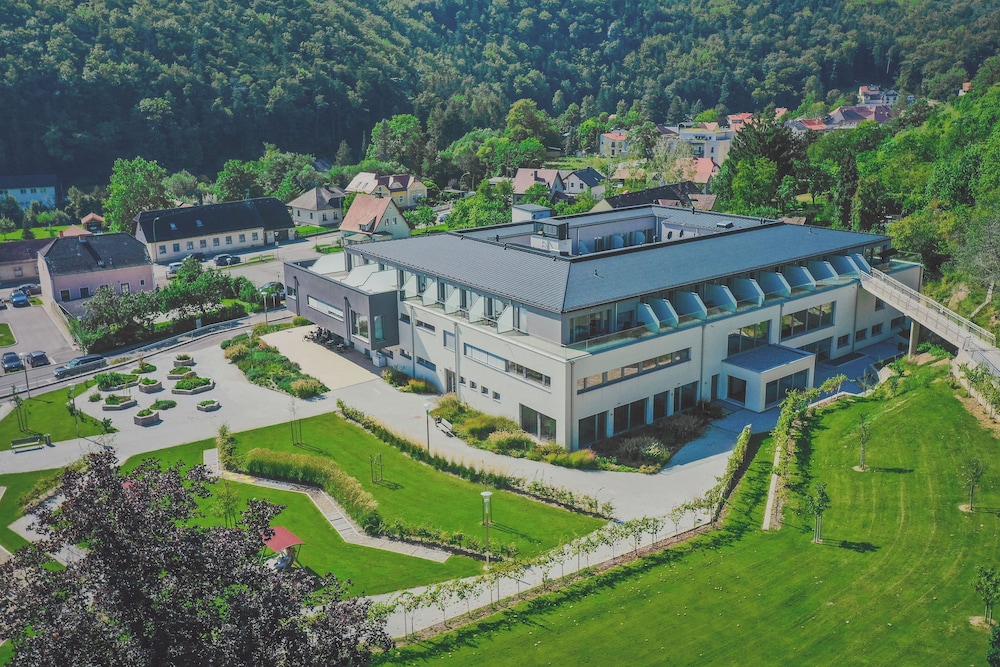 Nuhr Medical - Hotel & Restaurant - Krems an der Donau