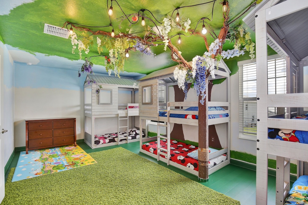 Maison à Thème Magnifique Conçu Neuf 9bd / 5ba - Davenport