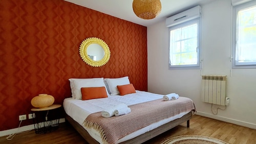 Recently Renovated 2-room Family Apartment Less Than 10 Min To Disneyland Paris - ibis budget Marne la Vallée