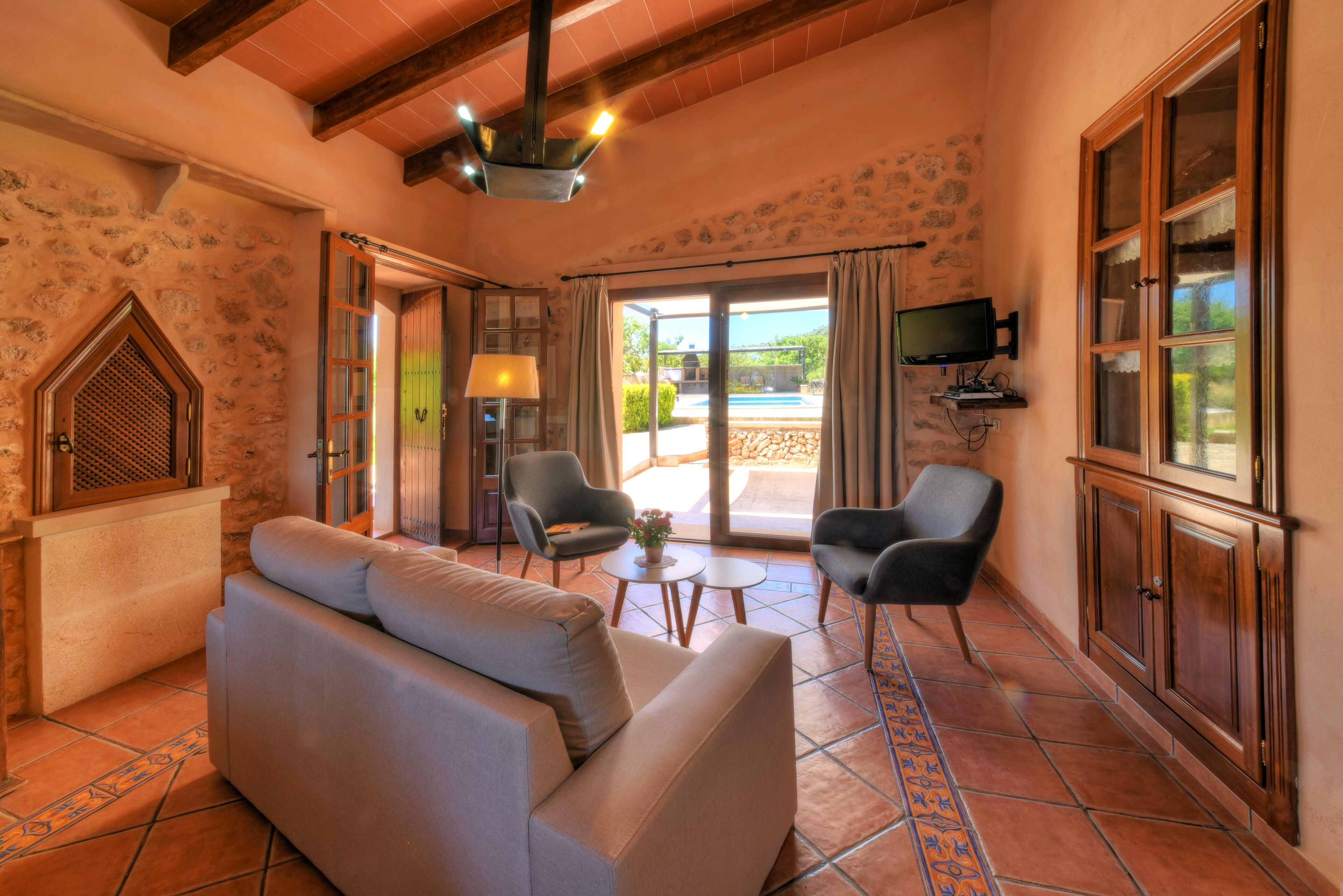 Finca Rústica Con Una Piscina Fantástica, Zona Muy Tranquila, Hermoso Jardín. - Mallorca