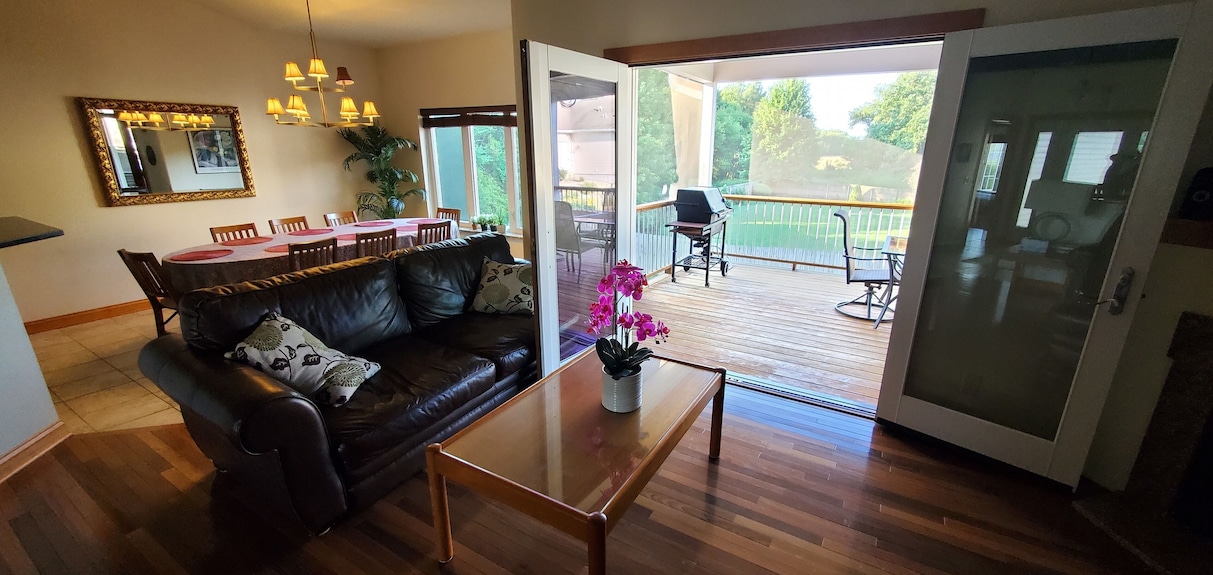 Cozy 4+ Bed 3 Bath Screened In Porch, Fire Pit, Yard Games - 19 Min To Madison - Wisconsin