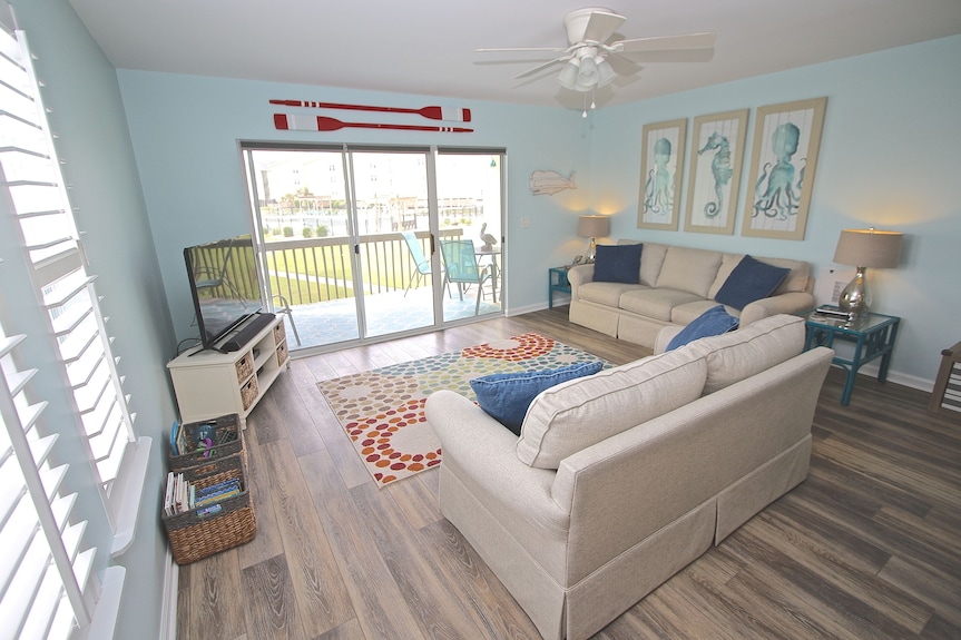 Surf Condo 518 - Heavenlee By The Sea - First Floor End Unit - Topsail Island, NC