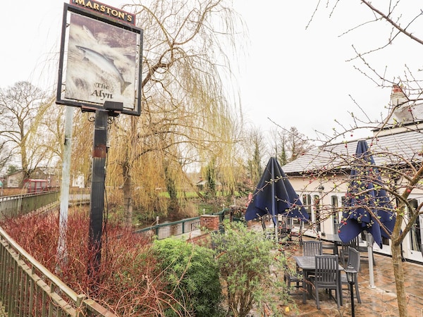The Cottage @ The Coach House, Pet Friendly In Rossett - Wrexham