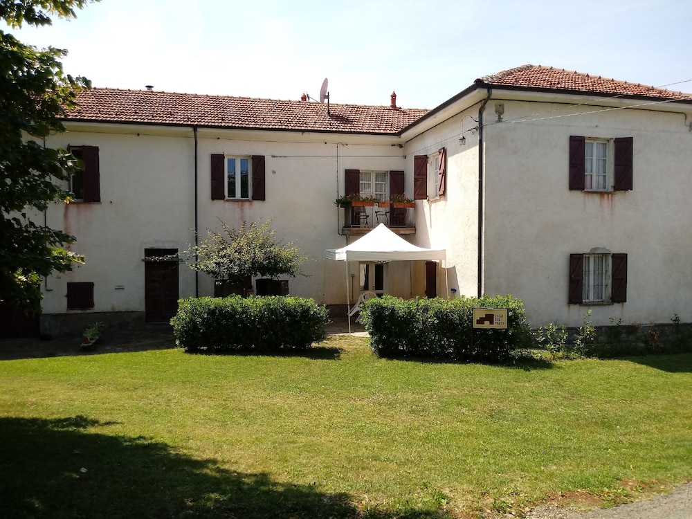 Casa Del Prato Ferme Entourée De Verdure - Piémont
