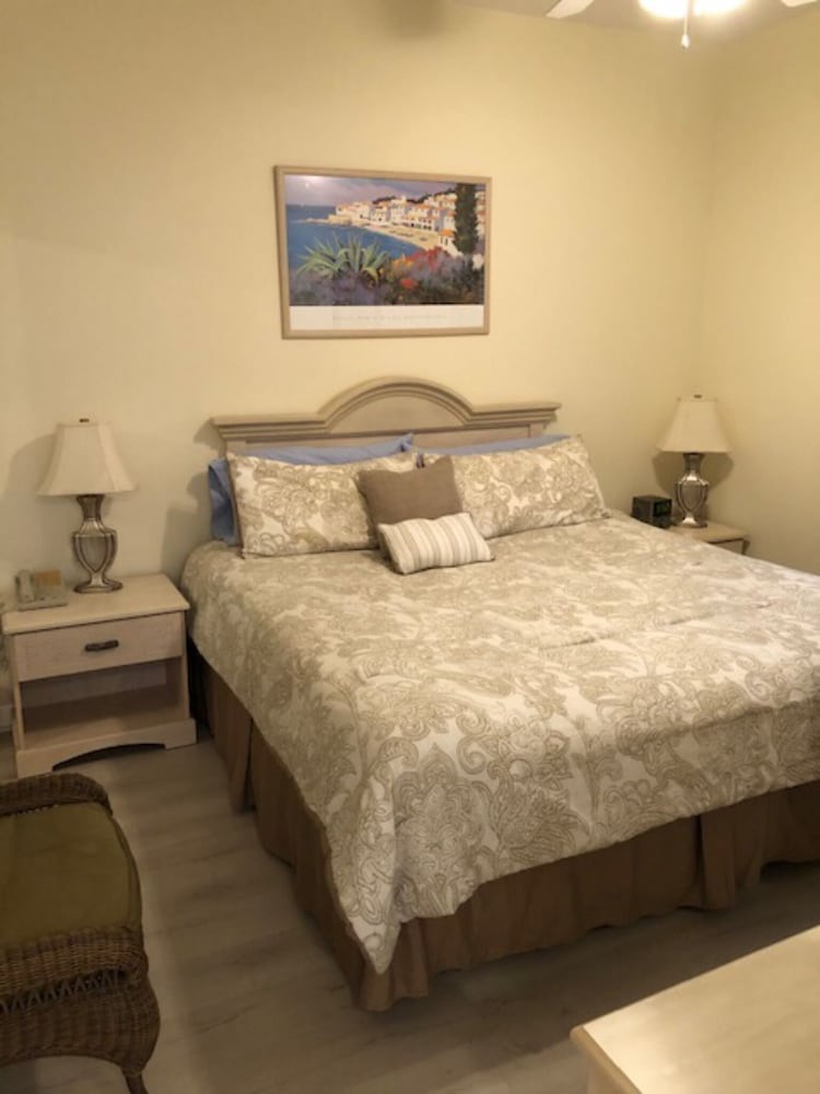 Boca Ciega Resort Unit 319 - Treasure Island, FL