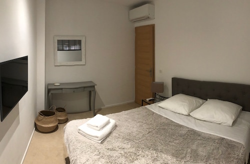 Renovated Apartment In The Center Of St-tropez With Closed Garage - Saint-Tropez