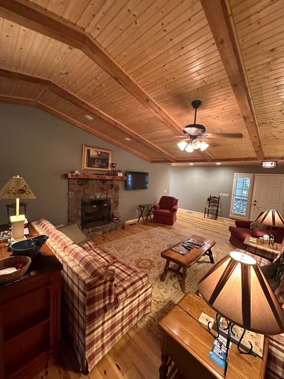 Apple Lodge- Two Bedroom/ Three Bath Cottage - Highlands, NC
