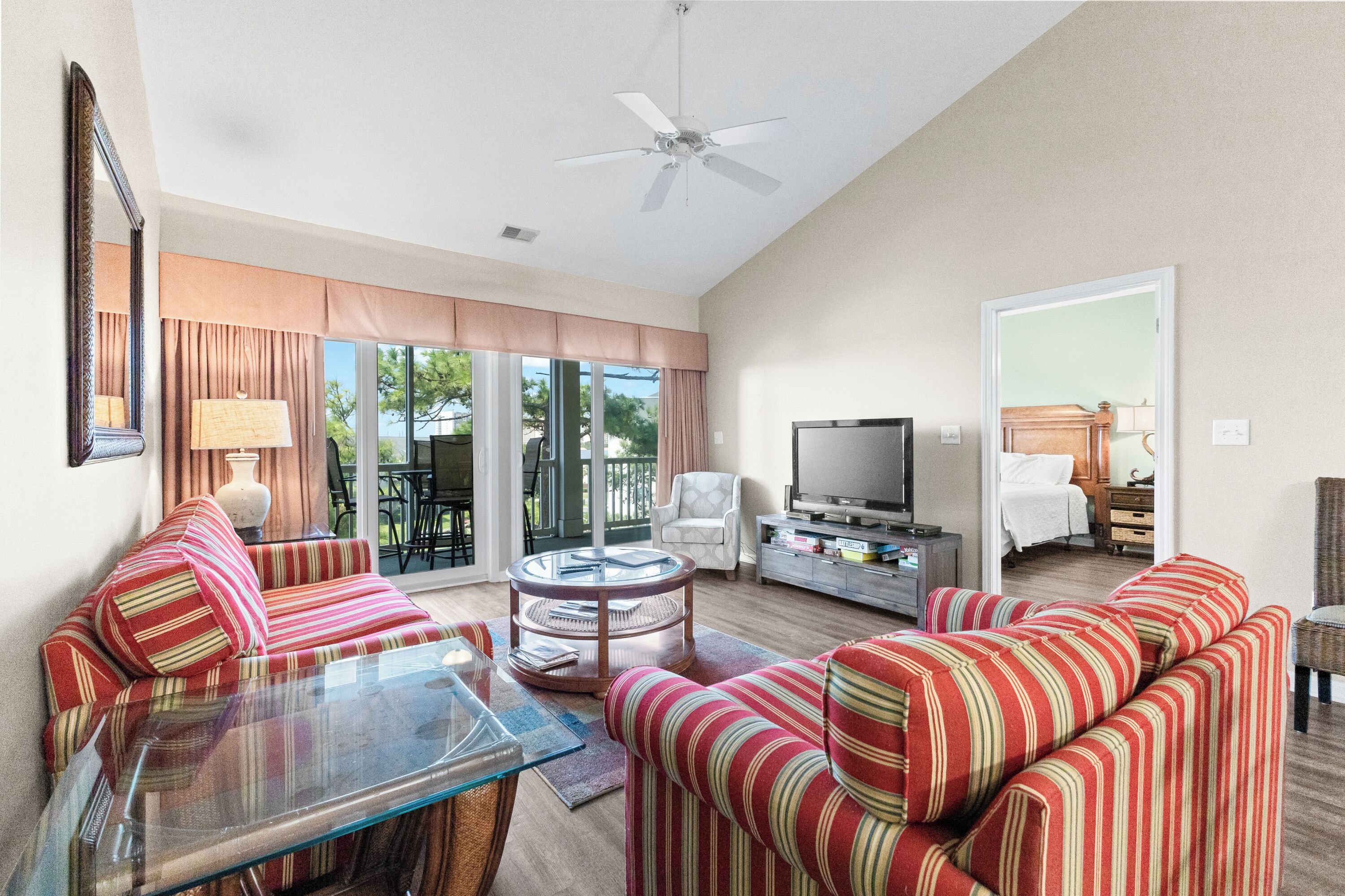 Offres D'été!  Superbe 3 Chambres 2 Salles De Bain Condo Au 4ème éTage Avec Ascenseur. 8 Personnes. Non Fumeur, Piscine Extérieure, Salle De Fitness, Pas De Motos, Pas D'animaux. - North Myrtle Beach, SC