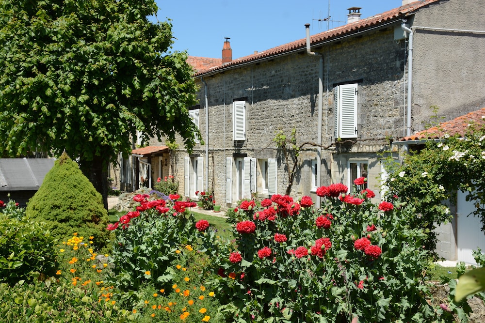 Les Noyers Aulnay - Charente-Maritime