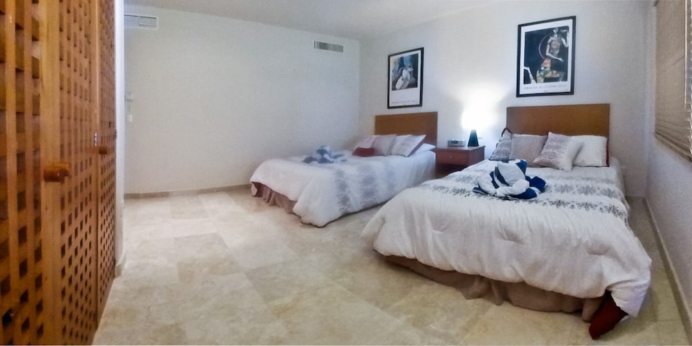 Reduced Rate! * Beachfront Luxury Puerto Aventuras, Cancun, Mexico - Puerto Aventuras