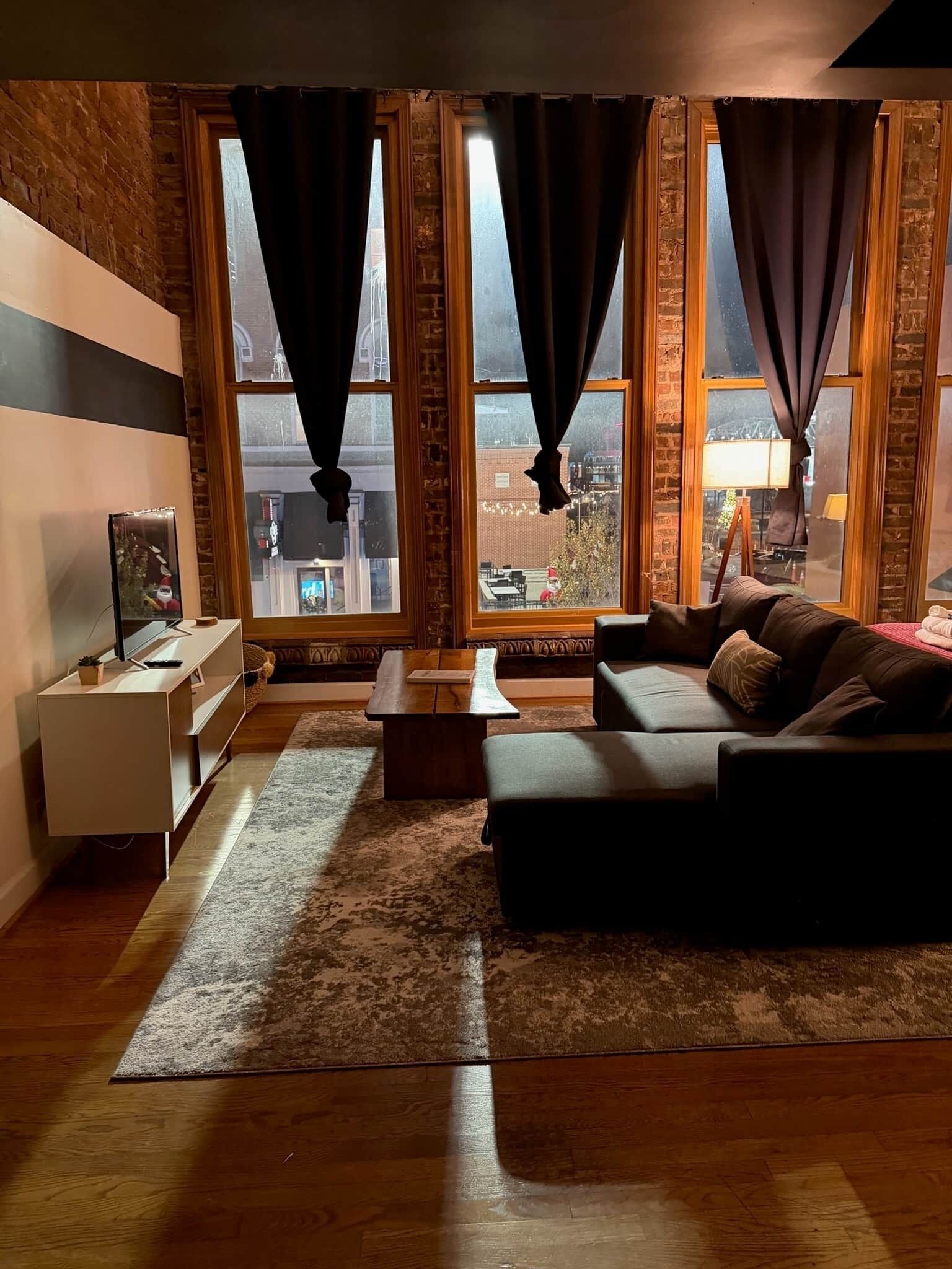 Steps From Broadway - The Lofts @ 107 - Unit 3, Steps From Broadway - The Lofts @ 107 - Unit 3 - Bridgestone Arena