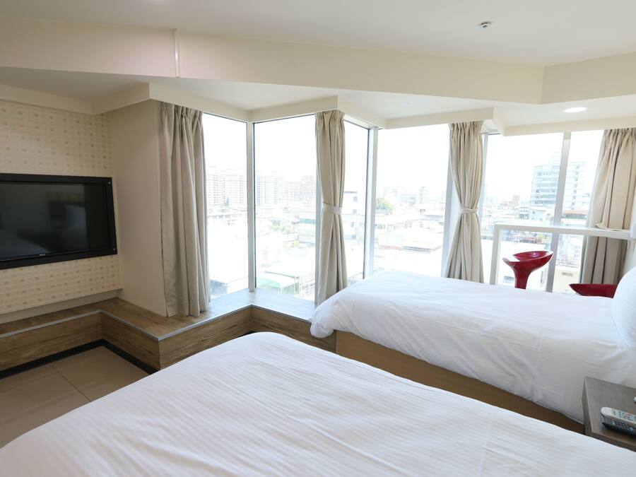 Quarto Triplo Deluxe | Wi-fi grátis, roupa de cama fornecida