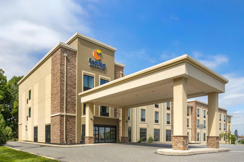 Comfort Inn & Suites Gap Amish Country - Morgantown, PA