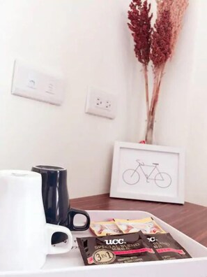 Café da manhã para viagem grátis todos os dias