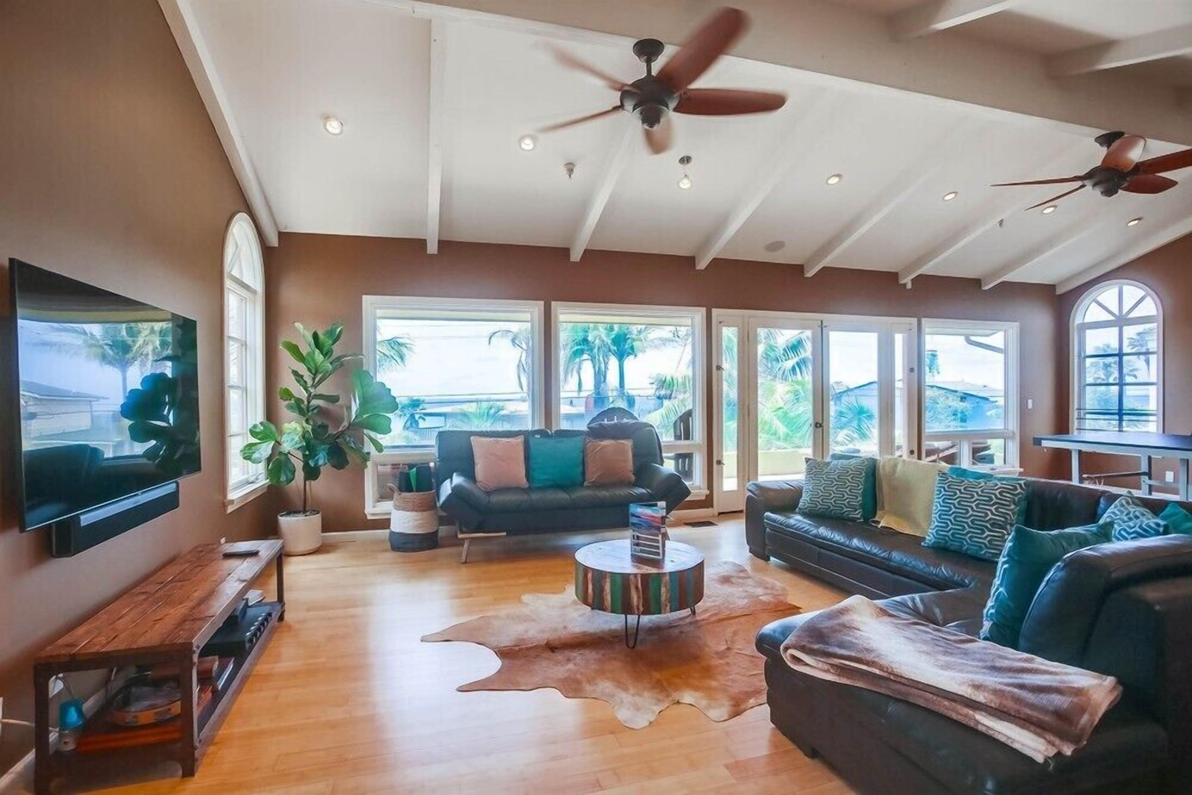 Private Pool * Ocean Views * Beach Across The Street! - Encinitas, CA