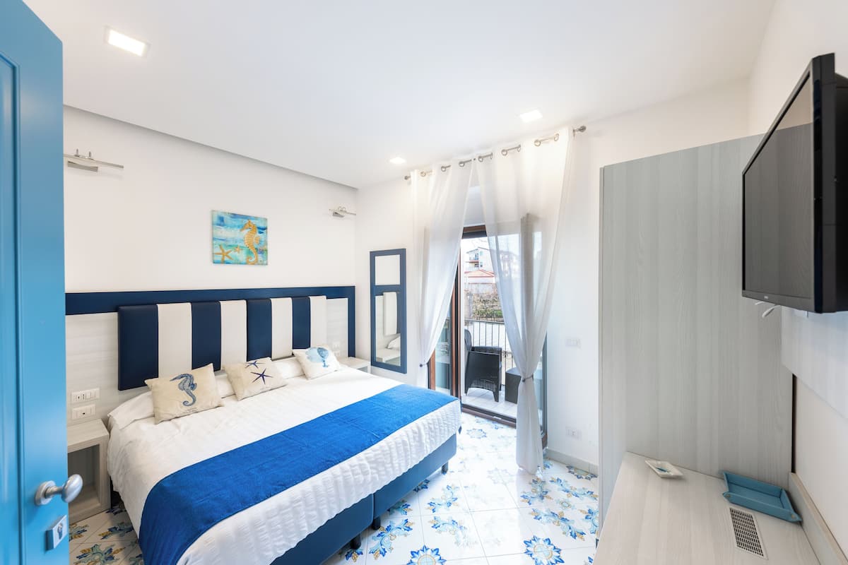 Quarto Duplo ou Twin Comfort, 1 cama queen-size | Cofre no quarto, secretária, camas desdobráveis, Wi-fi grátis 