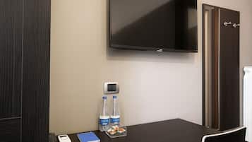 Quarto Deluxe, 1 cama queen-size, Vista para a cidade | 1 quarto, roupa de alta qualidade, minibar, cofre no quarto