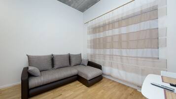 Quartos insonorizados, camas desdobráveis, Wi-fi grátis