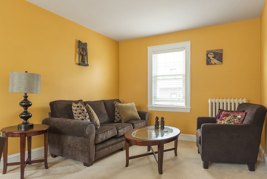 Sunny 3 Bed/2 Bath-5 Min To T- Harvard/mit/boston - 뉴턴