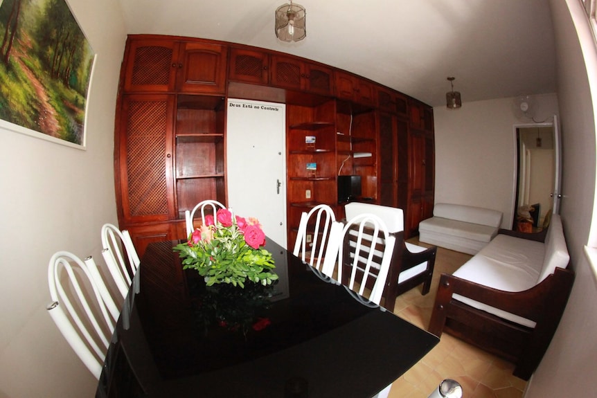 Apto ( Com Wifi Vivo E Ativo Netflix ) Perto Da Praia Do Forte E Cerca Cidade - Cabo Frio