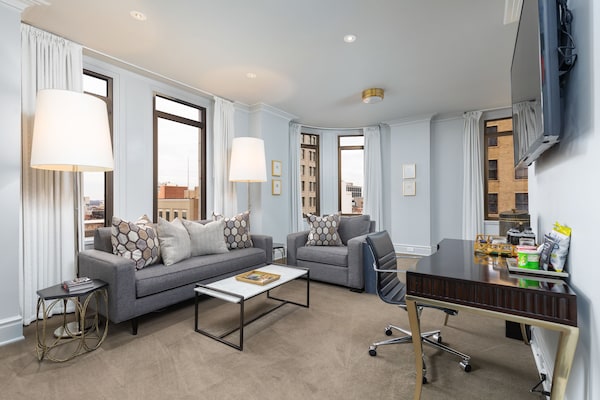 John Hand Club Hotel - Alabama