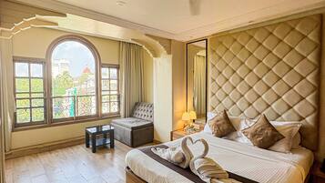 Quarto Triplo Executivo | 1 quarto, lençóis italianos Frette, roupa de alta qualidade