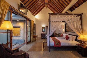 Quarto exclusivo, 1 cama de casal | Frigobar, Wi-Fi de cortesia, roupa de cama