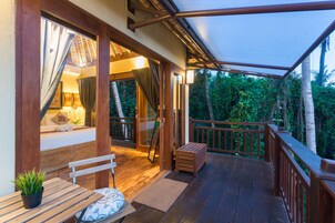 Quarto casal luxo | Frigobar, Wi-Fi de cortesia, roupa de cama