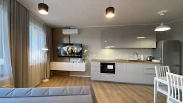 Apartamento Standard, 1 cama king-size, vista para o pátio | Roupa de alta qualidade, cortinas/cortinados opacos
