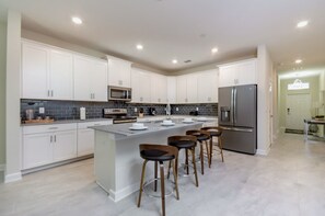 Casa, 6 quartos | Cozinha privada