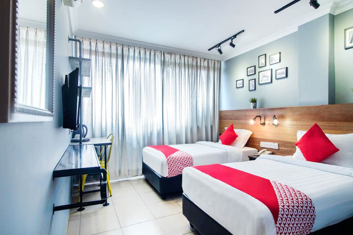 Quarto duplo luxo, 2 camas de solteiro | Wi-Fi de cortesia