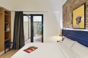Quarto casal, 1 cama Queen | Individualmente decorados, individualmente mobiliados, Wi-Fi de cortesia