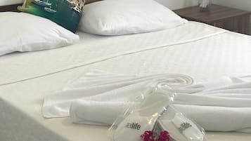 Standard Double Room | 1 quarto, roupas de cama premium, cofres nos quartos, cortinas blackout