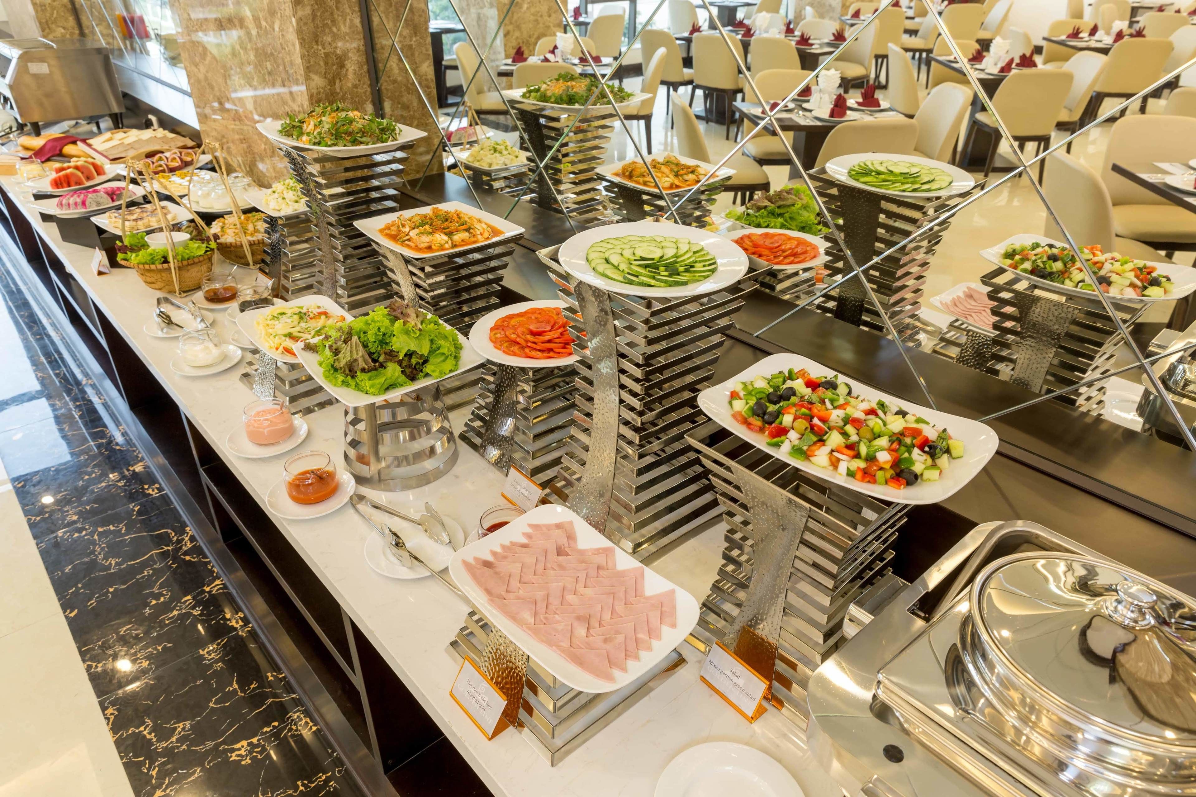 Buffet de pequeno-almoço