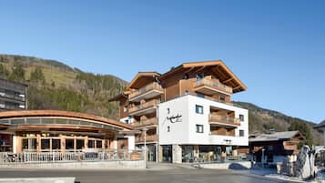 Fachada da propriedade