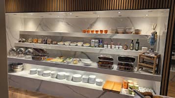 Buffet de pequeno-almoço