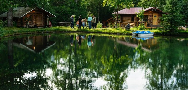 Hope Alaska's Bear Creek Lodge - Anchorage, AK
