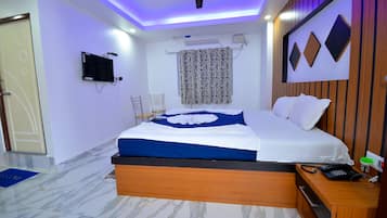 Quarto luxo (King) | 1 quarto, roupas de cama premium, edredons de pluma, cofres nos quartos