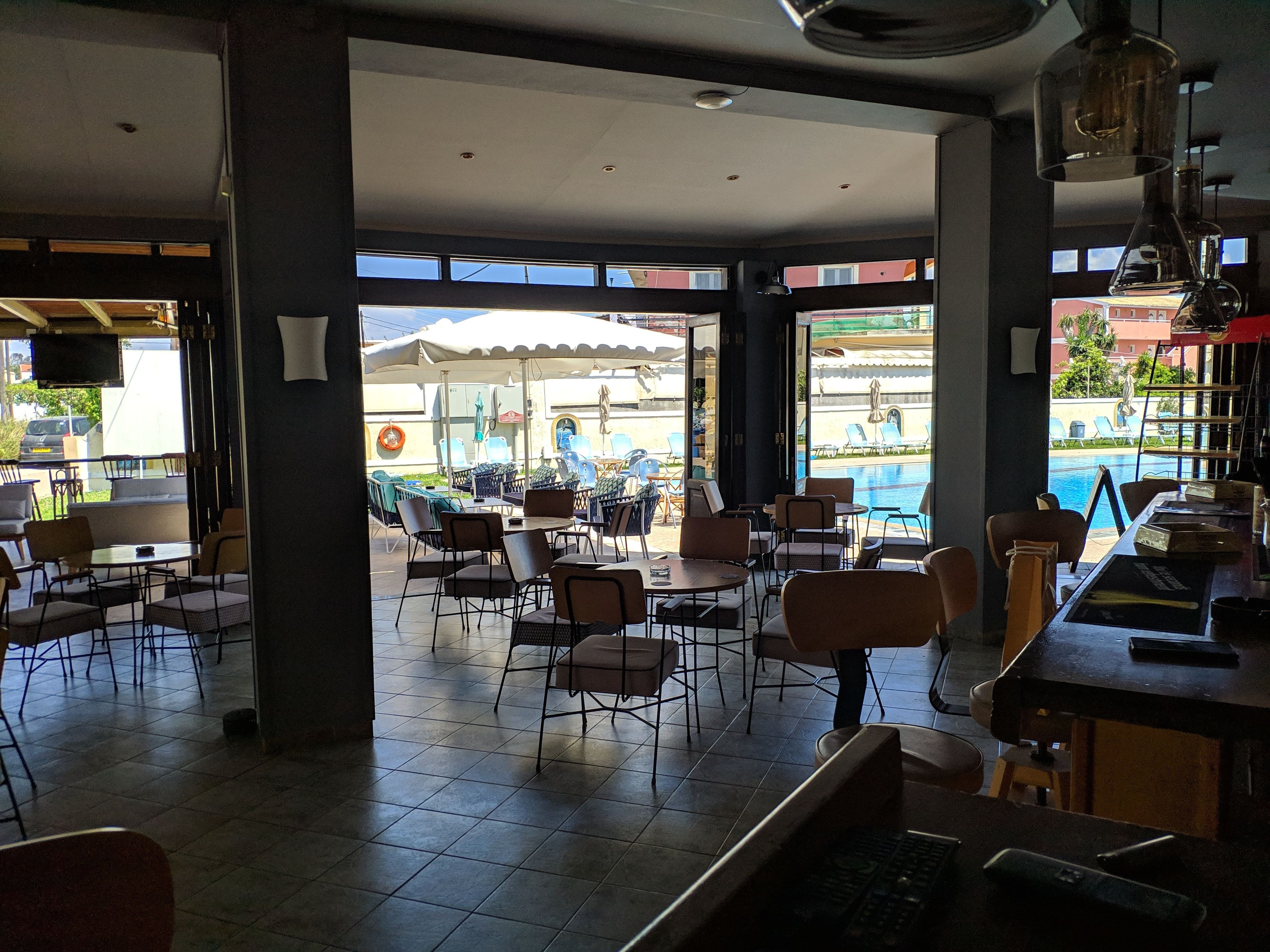 Snack-bar