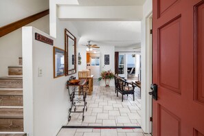 Condo, 1 cama King, vista para a montanha (Keauhou Kona Surf & Racquet Club #176) | Parte interna