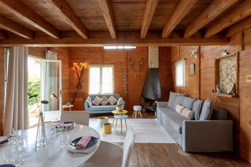 L'esprit Montpel "La Cabane-chalet De Montagne - Camargue