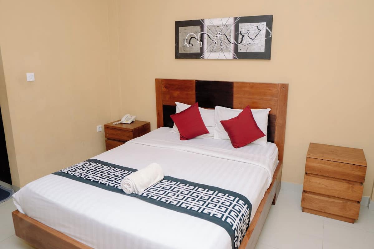 Secretária, Wi-fi grátis, roupa de cama fornecida