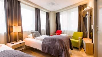 Quarto Duplo ou Twin Básico | 1 quarto, ferro/tábua de engomar, berços/camas para crianças