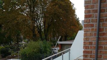 Minibar, cortinas/cortinados opacos, Wi-fi grátis