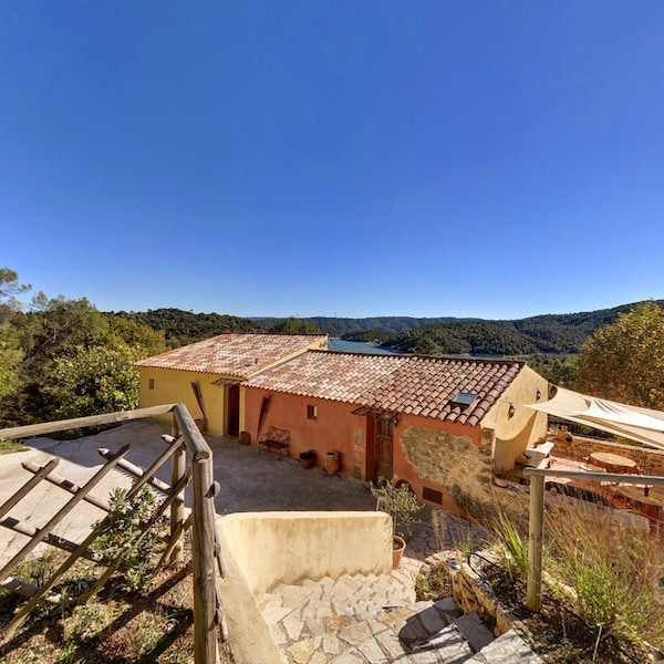 Les Gites Du Lac - Chambre D'hotes - Montauroux