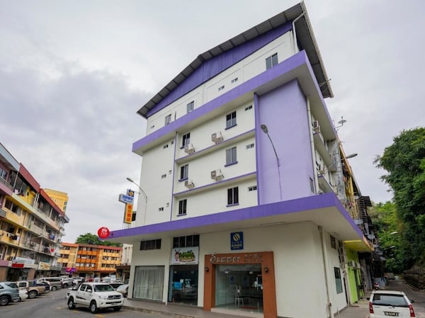 Summer Hotel - Sabah